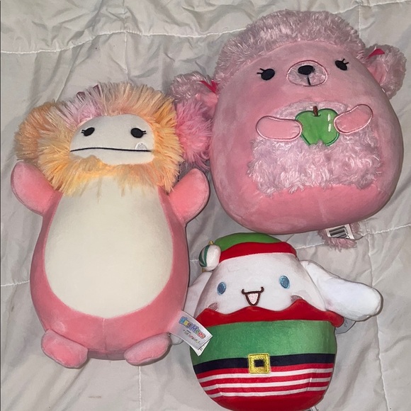 Squishmallows | Accessories | Donating Bundle Hello Kitty Caparinne ...